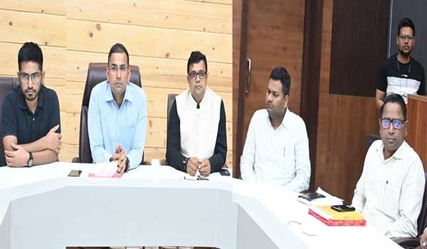 ‘शासन आपल्या दारी’ अभियानासाठी 35 हजार लाभार्थी Collector Dr. Pankaj ...