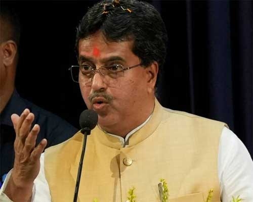 भाजपा नेत्यांना गाडण्यासाठी माकपाने खड्डे खणले Manik Saha - Tarun ...