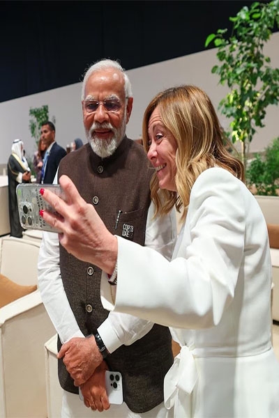 meloni-selfie-with-modi पंतप्रधानांचे चाहते उत्सुक - Tarun Bharat Nagpur