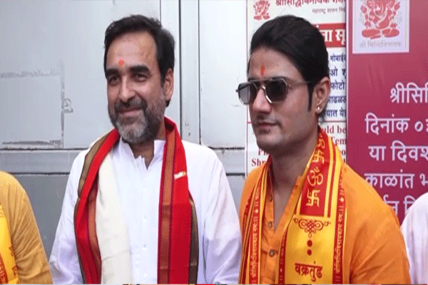 मैं अटल हूंच्या टीमसह पंकज Main Atal Hoon - Tarun Bharat Nagpur