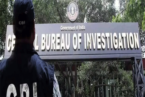 मुक्त पत्रकार, नौदलाच्या माजी कमांडरला अटक CBI action - Tarun Bharat Nagpur