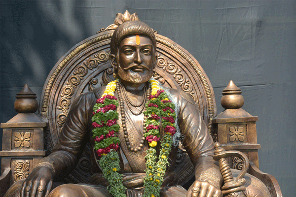 छत्रपती Chhatrapati Shivaji Maharaj's statue - Tarun Bharat Nagpur