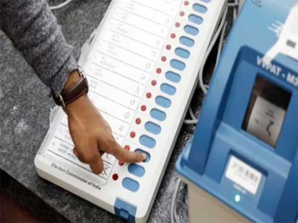 Electronic Voting Machine : ईव्हीएमवरील संशय सोयीस्कर आणि निरर्थक ...