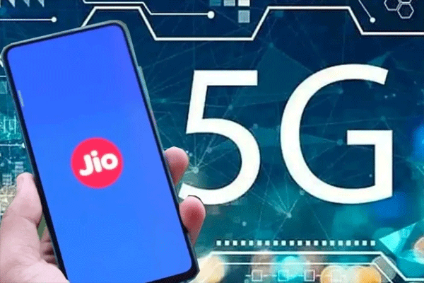रिलायन्स जिओचा 5G स्टॅन्ड Reliance Jio's 5G stand - Tarun Bharat Nagpur